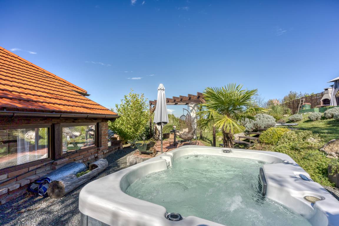 45 M² House ∙ 1 Bedroom ∙ 3 Guests - Varasd
