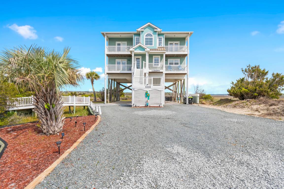 226 M² House ∙ 4 Bedrooms ∙ 10 Guests - Ocean Isle Beach, NC