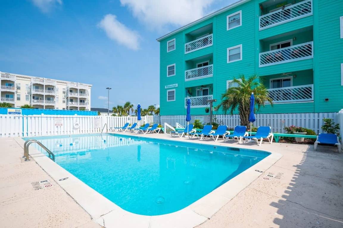 77 M² House ∙ 2 Bedrooms ∙ 6 Guests - Carolina Beach, NC