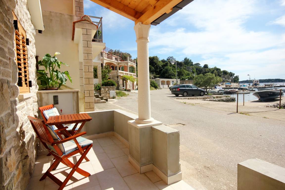 41 M² House ∙ 1 Bedroom ∙ 4 Guests - Korčula