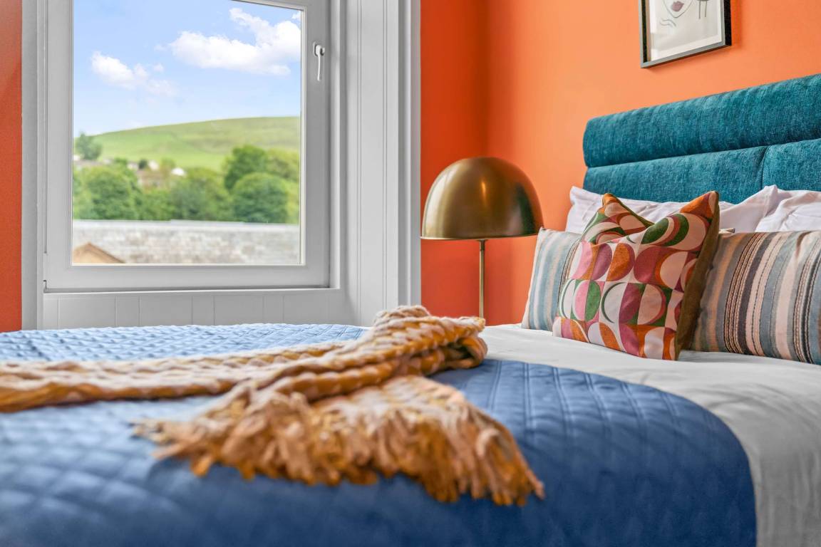 120 M² Apartment ∙ 4 Bedrooms ∙ 8 Guests - Galashiels