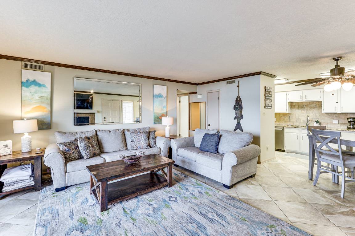 102 M² Apartment ∙ 2 Bedrooms ∙ 6 Guests - Lake Hamilton, AR