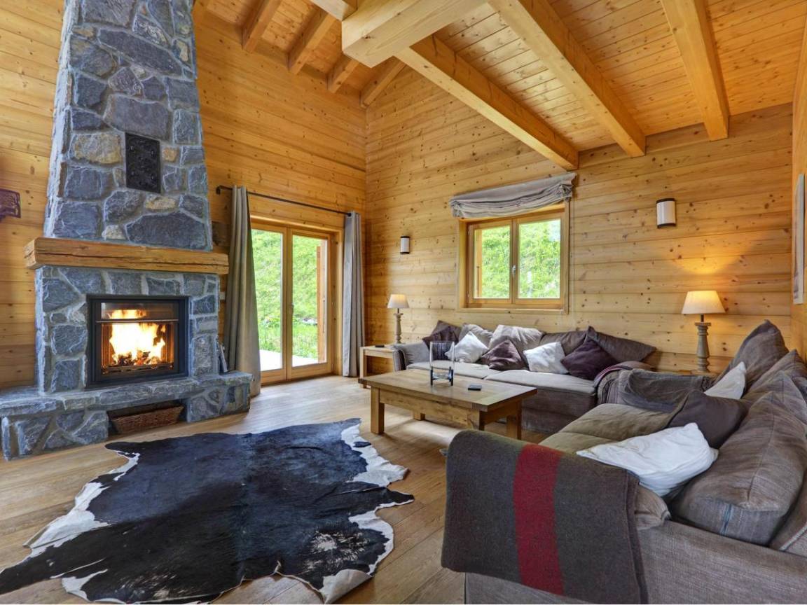 200 M² Chalet ∙ 5 Bedrooms ∙ 12 Guests - Grimentz