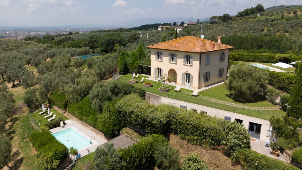 House ∙ 4 Bedrooms ∙ 8 Guests - Vinci