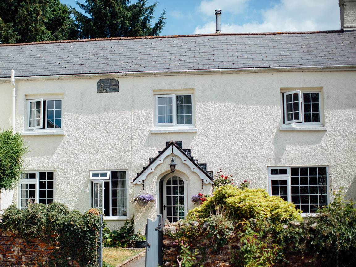 Cottage ∙ 9 Bedrooms ∙ 21 Guests - Exmoor