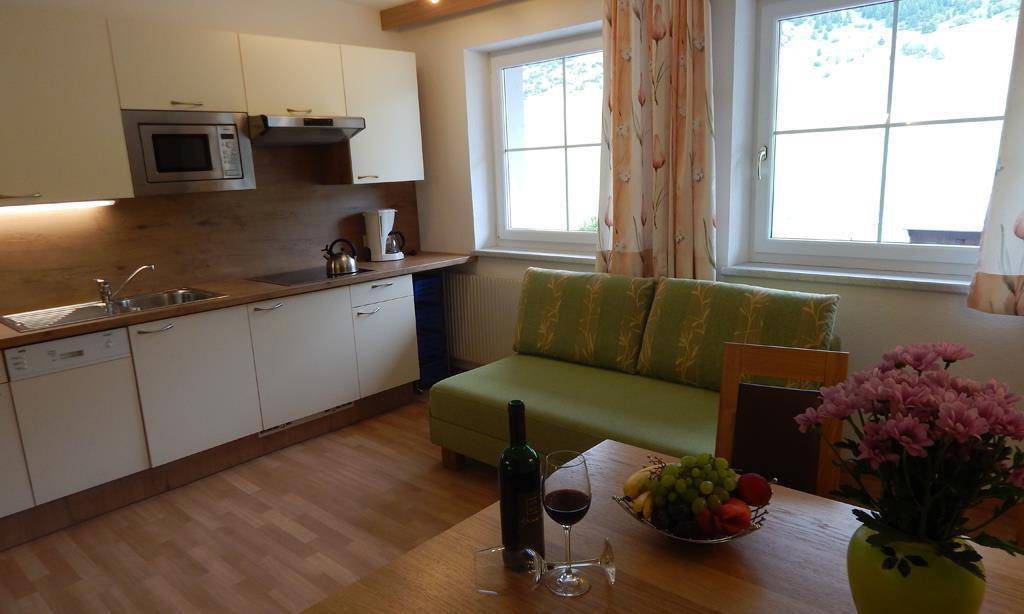 43 M² Ferienwohnung ∙ 1 Schlafzimmer ∙ 4 Gäste - Galtür