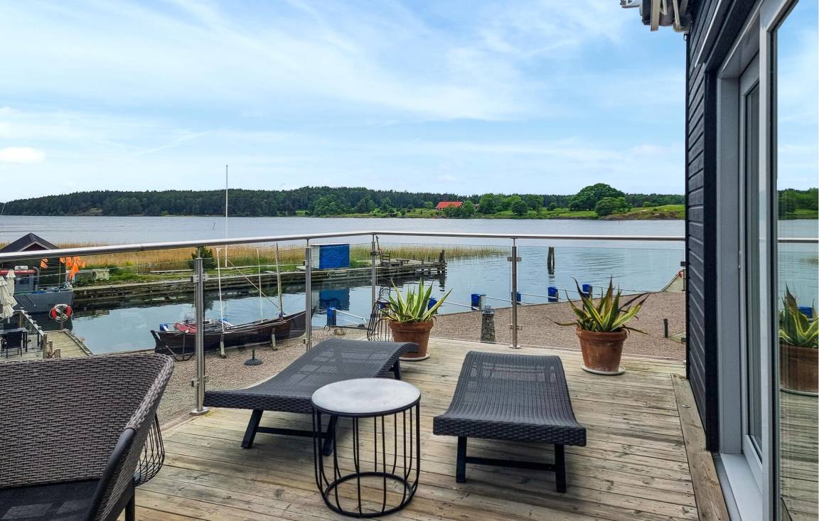 60 M² Lägenhet ∙ 2 Sovrum ∙ 4 Gäster - Mariestad