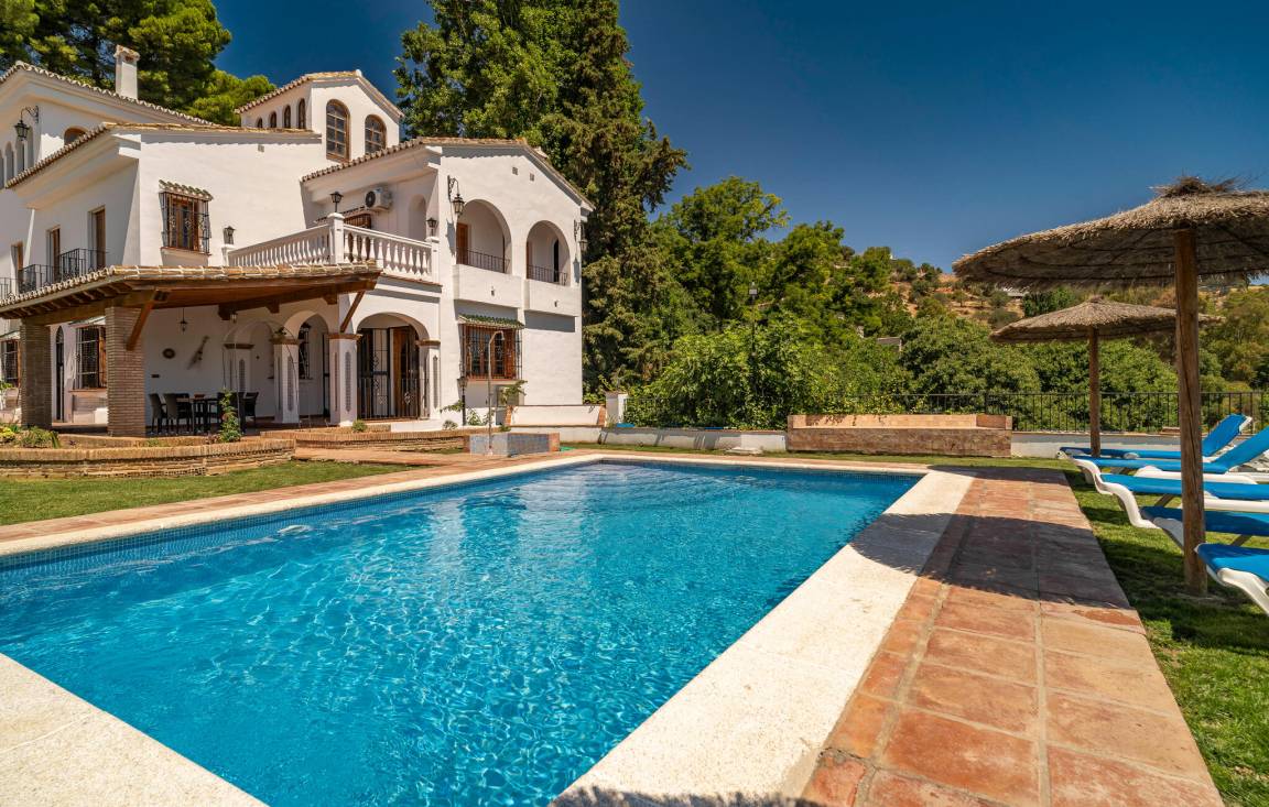 570 M² Casa ∙ 9 Habitaciones ∙ 29 Huéspedes - Provincia de Málaga, España