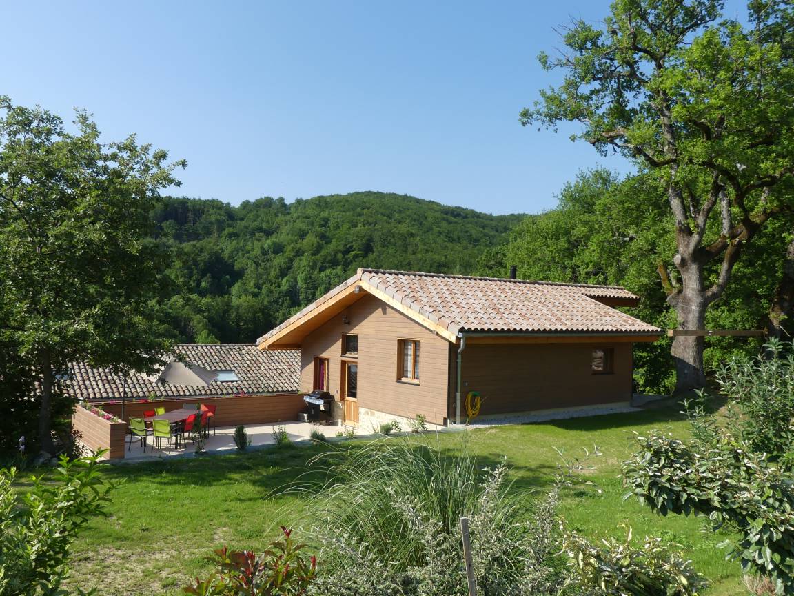 90 M² House ∙ 3 Bedrooms ∙ 10 Guests - Bourdeaux