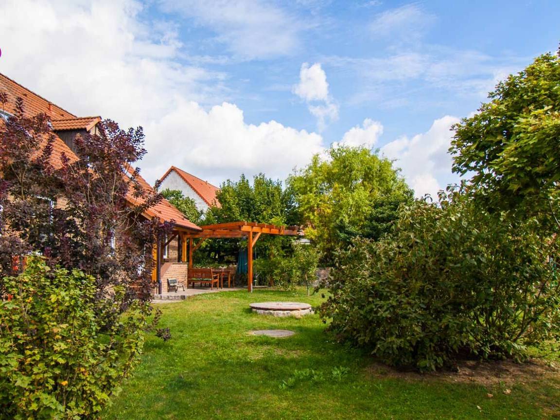 120 M² Ferienwohnung ∙ 2 Schlafzimmer ∙ 4 Gäste - Neustrelitz