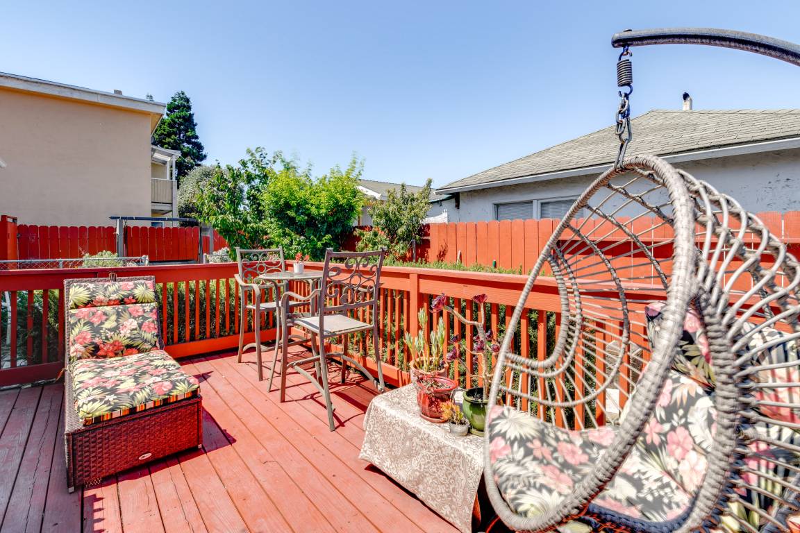 78 M² House ∙ 2 Bedrooms ∙ 4 Guests - El Cerrito, CA