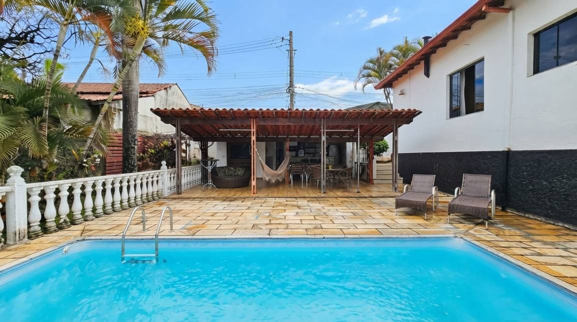 260 M² Apartamento ∙ 4 Habitaciones ∙ 7 Huéspedes - Contagem