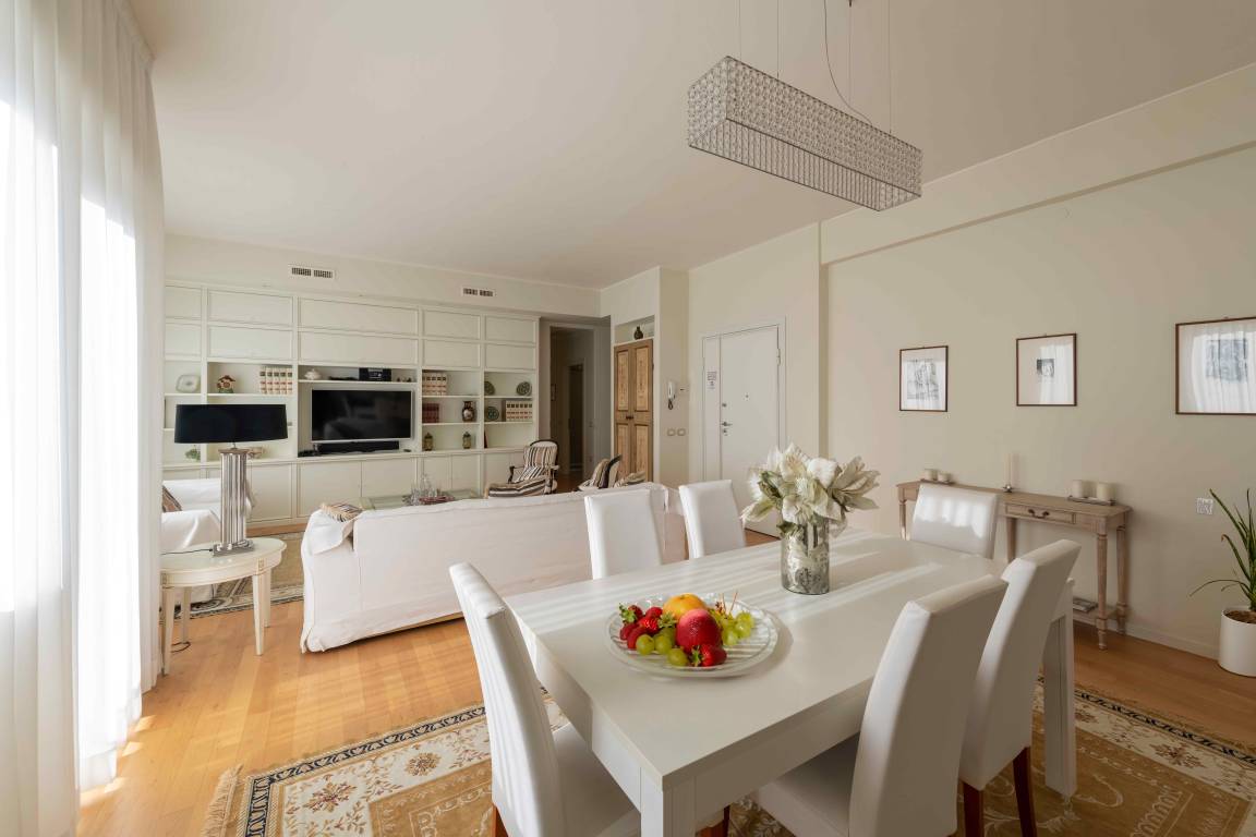 130 M² Appartamento Vacanza ∙ 3 Camere Da Letto ∙ 10 Ospiti - Pesaro