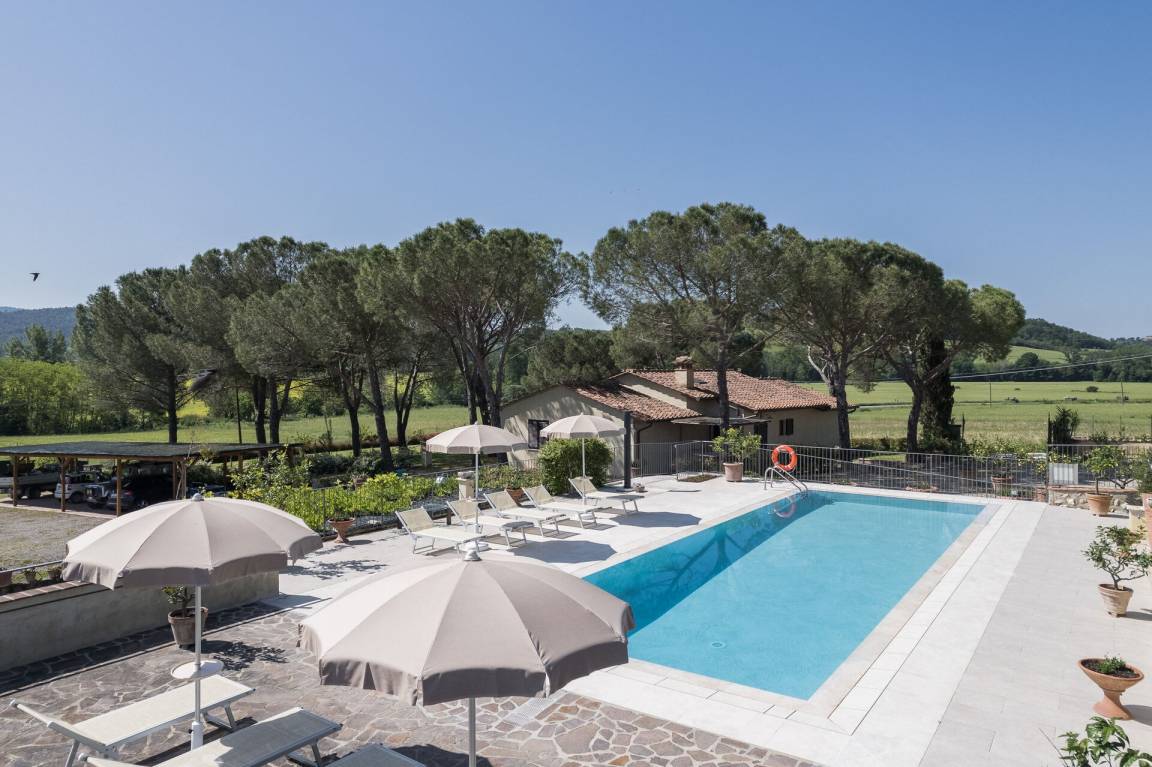 150 M² Villa ∙ 4 Bedrooms ∙ 8 Guests - Monteriggioni