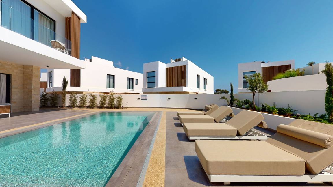 Cottage ∙ 4 Bedrooms ∙ 8 Guests - Protaras