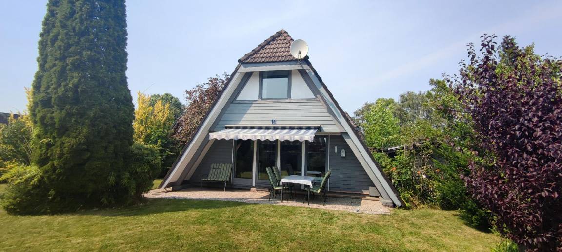 80 M² Ferienhaus ∙ 3 Schlafzimmer ∙ 5 Gäste - Nordenham