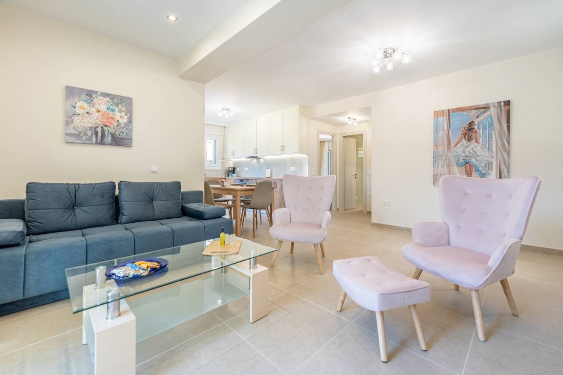 75 M² House ∙ 2 Bedrooms ∙ 5 Guests - Керкира, Греция