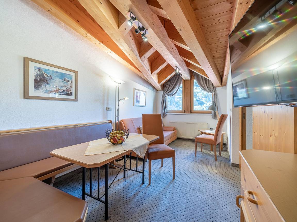 48 M² Ferienwohnung ∙ 1 Schlafzimmer ∙ 4 Gäste - Obergurgl