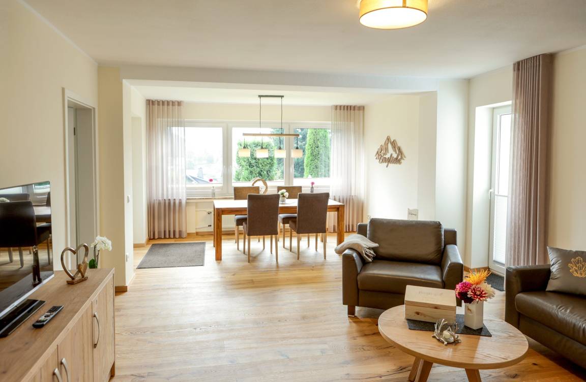 Ferienwohnung ∙ 2 Schlafzimmer ∙ 4 Gäste - Usseln