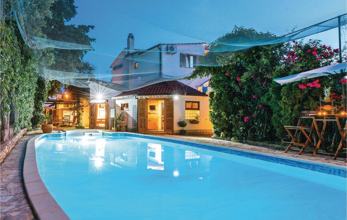 160 M² Huis ∙ 7 Slaapkamers ∙ 14 Gasten - Primošten