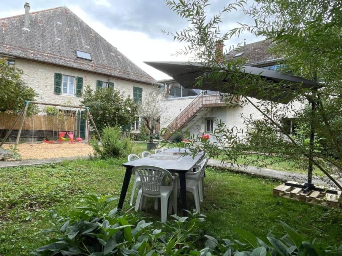 126 M² Gîte ∙ 4 Chambres ∙ 10 Personnes - Ain
