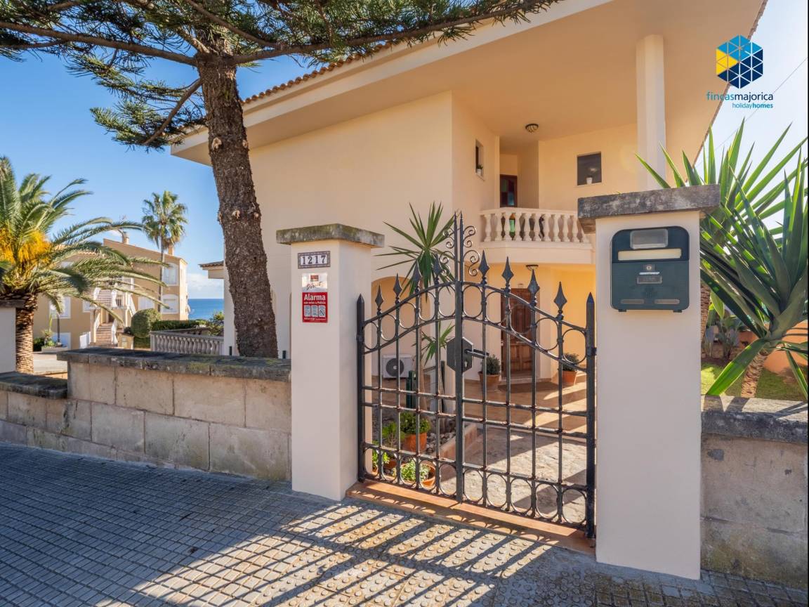 244 M² Villa ∙ 4 Bedrooms ∙ 8 Guests - Porto Cristo