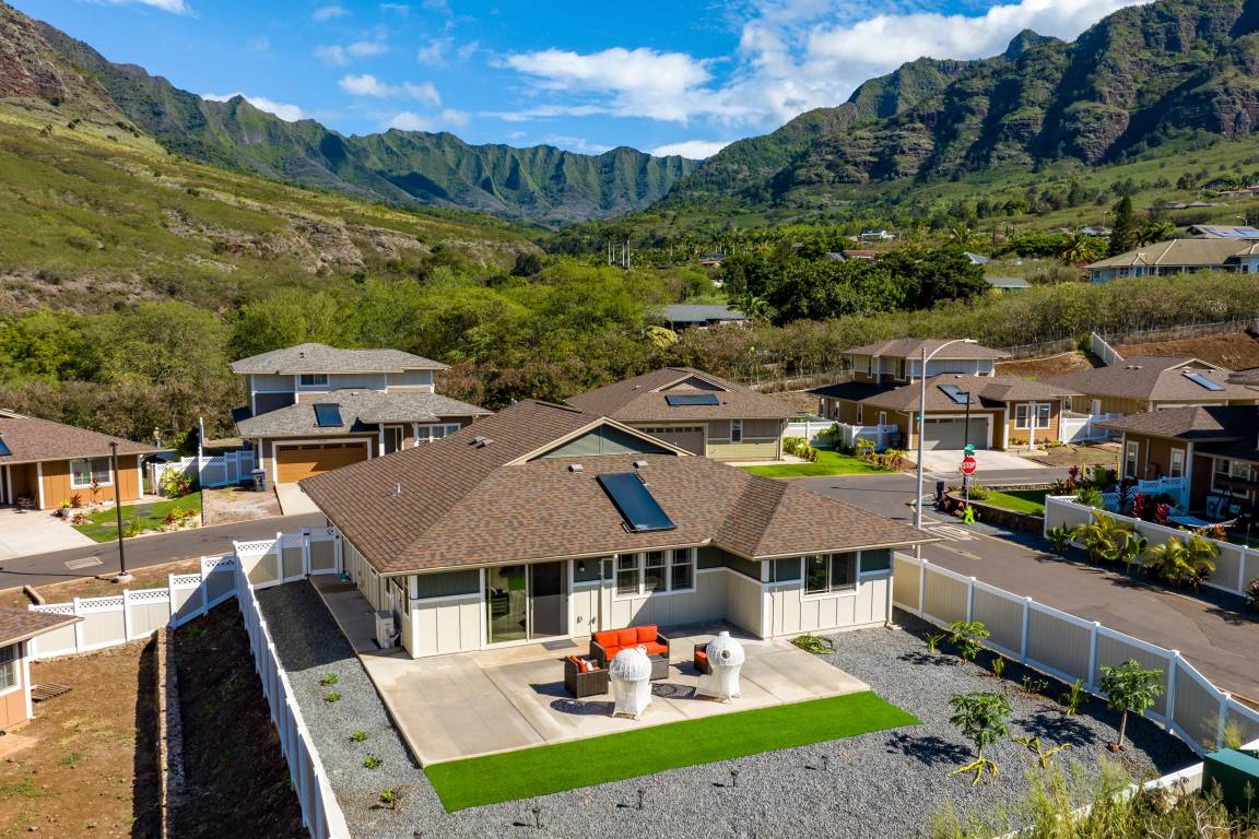 146 M² House ∙ 3 Bedrooms ∙ 8 Guests - Waianae, HI