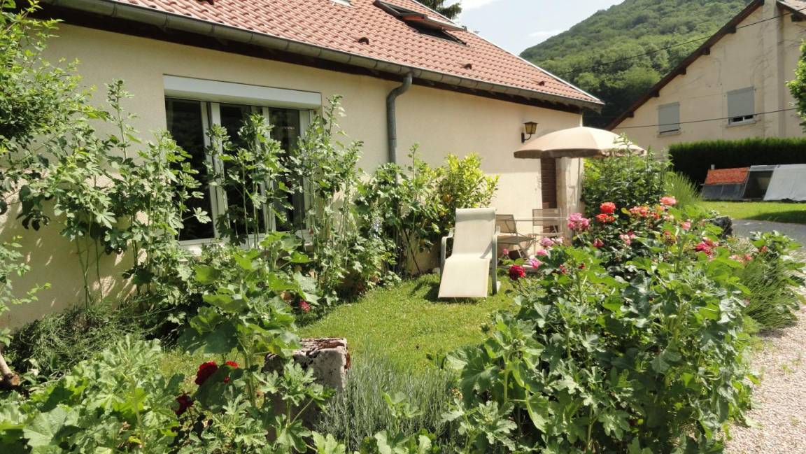 62 M² Gîte ∙ 2 Chambres ∙ 4 Personnes - Doubs