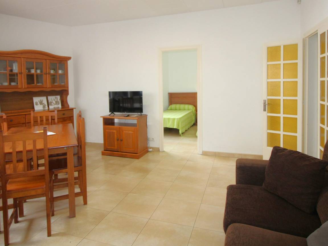 65 M² Apartamento ∙ 3 Habitaciones ∙ 6 Huéspedes - Llançà