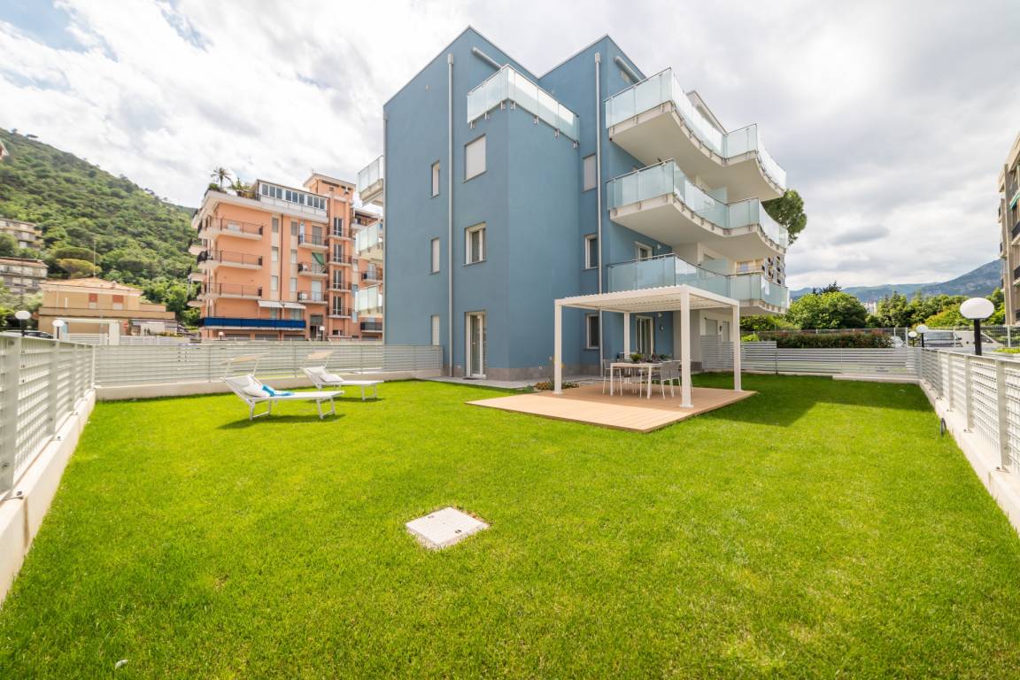 40 M² Appartement ∙ 1 Slaapkamer ∙ 4 Gasten - Loano