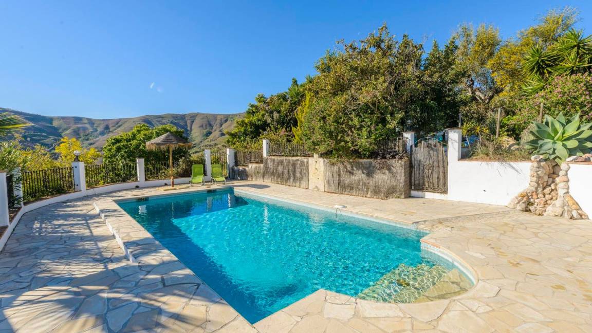 65 M² Huis ∙ 2 Slaapkamers ∙ 4 Gasten - Comares