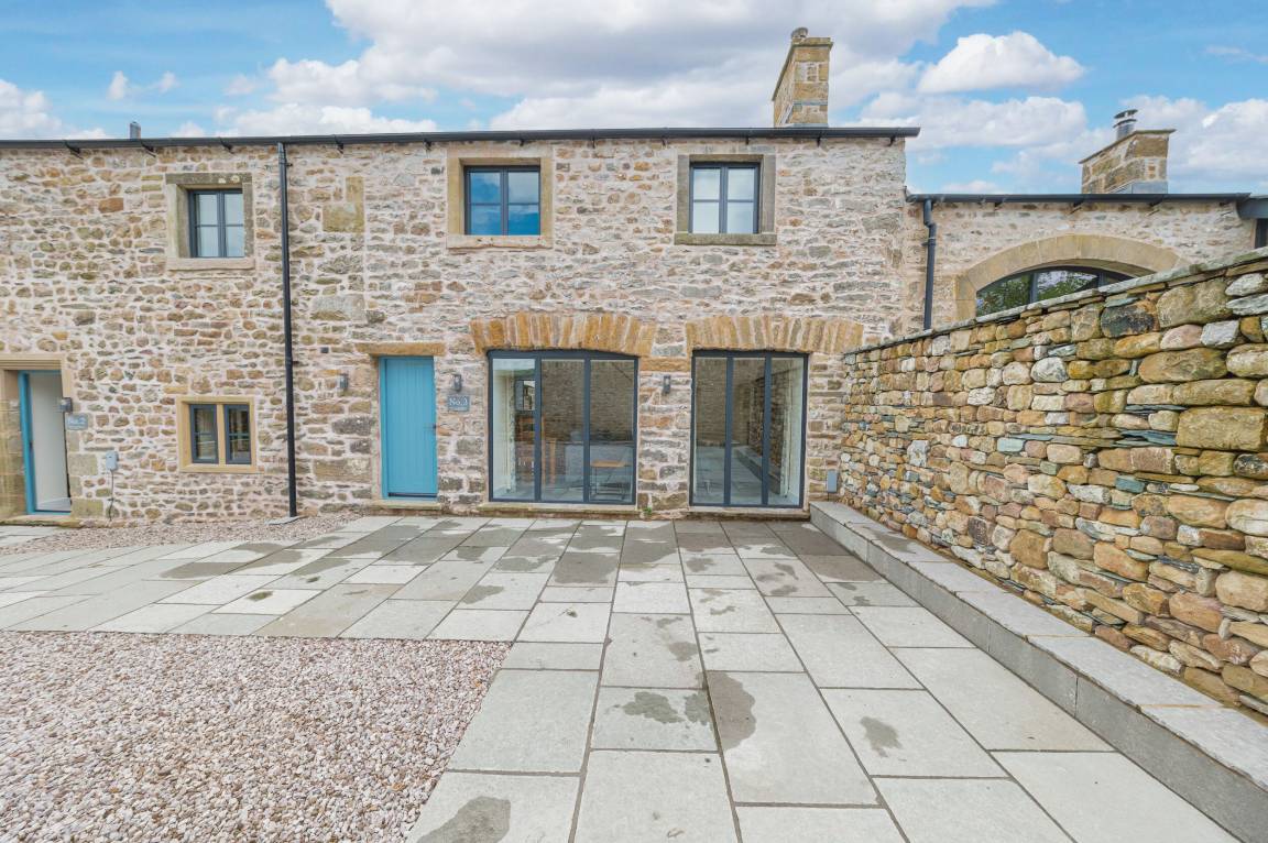 Cottage ∙ 2 Bedrooms ∙ 4 Guests - Kirkby Lonsdale