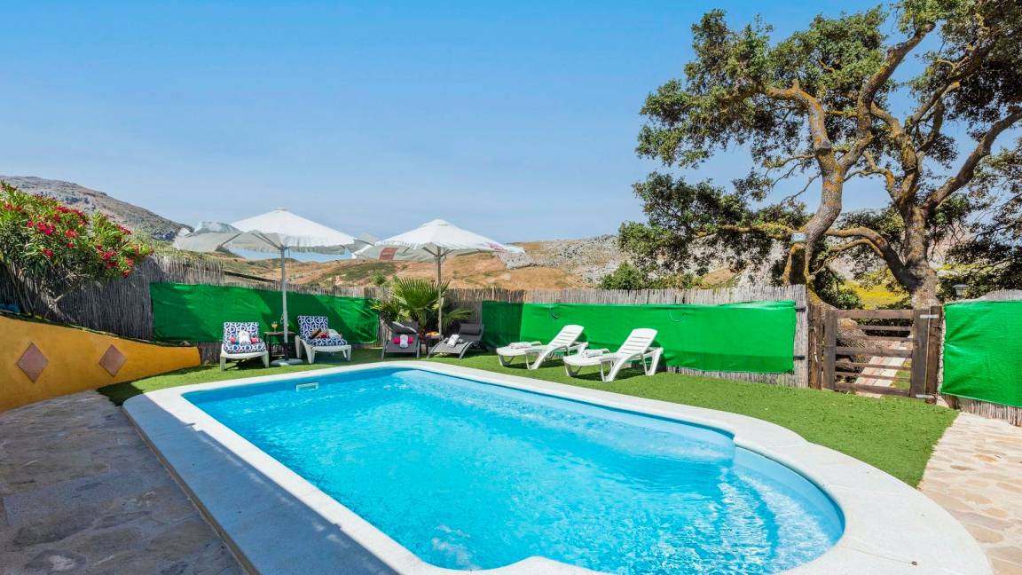 65 M² House ∙ 2 Bedrooms ∙ 4 Guests - Antequera