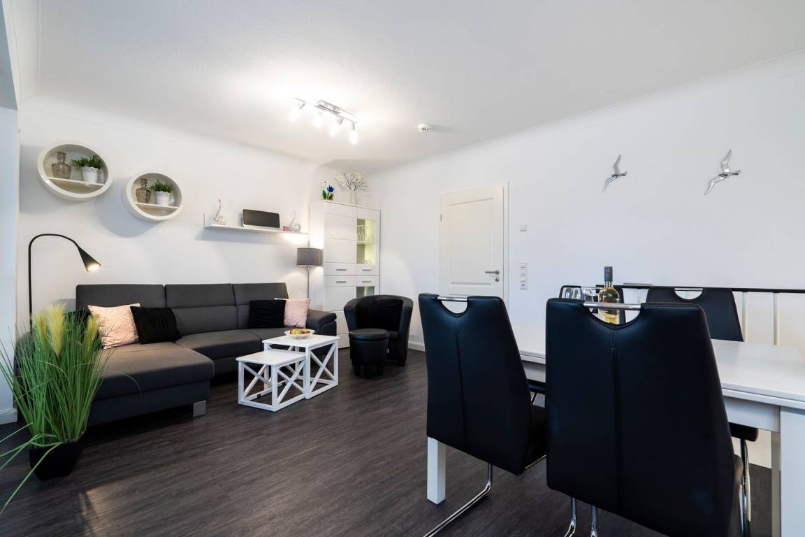 60 M² Ferienwohnung ∙ 1 Schlafzimmer ∙ 2 Gäste - Scharbeutz
