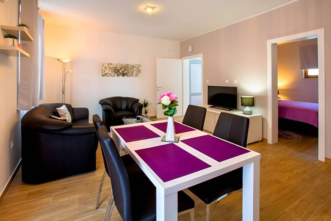 50 M² Apartment ∙ 1 Bedroom ∙ 3 Guests - Split