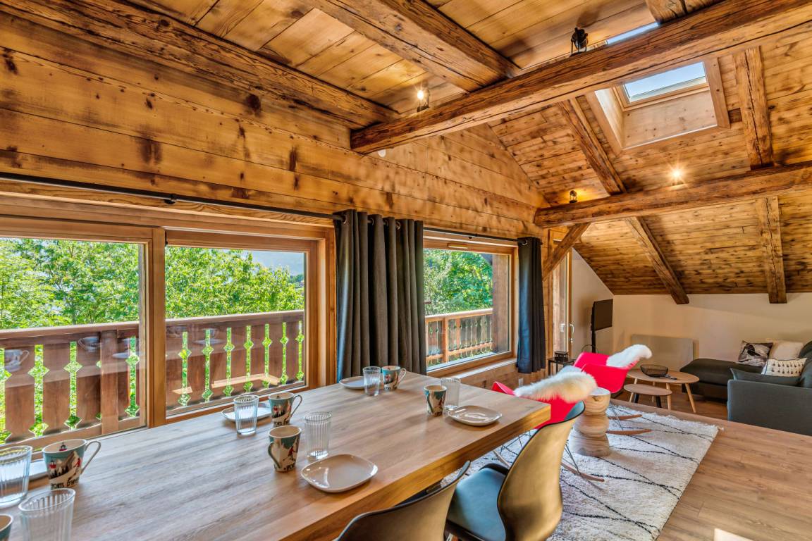 80 M² Ferienwohnung ∙ 2 Schlafzimmer ∙ 6 Gäste - Combloux
