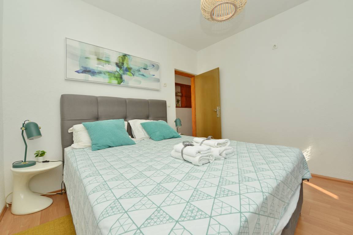 145 M² Apartment ∙ 3 Bedrooms ∙ 6 Guests - Zadar