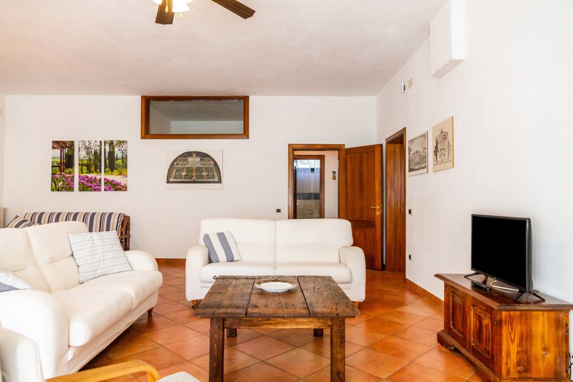 100 M² Villa ∙ 2 Bedrooms ∙ 6 Guests - Follonica