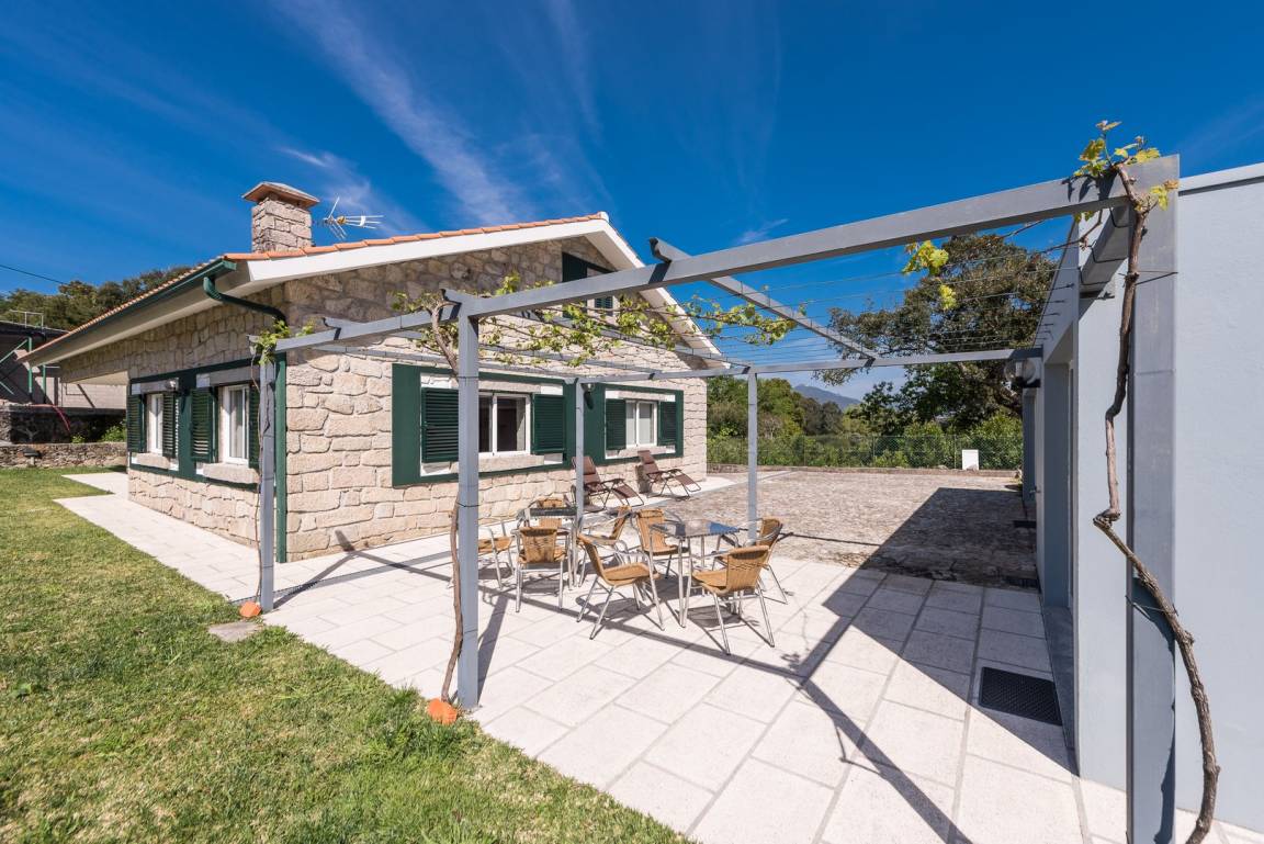 75 M² House ∙ 3 Bedrooms ∙ 6 Guests - Moledo