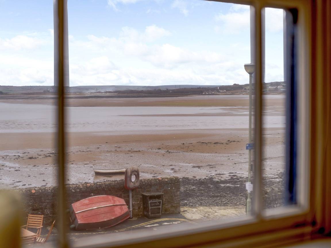 Cottage ∙ 2 Bedrooms ∙ 4 Guests - Appledore