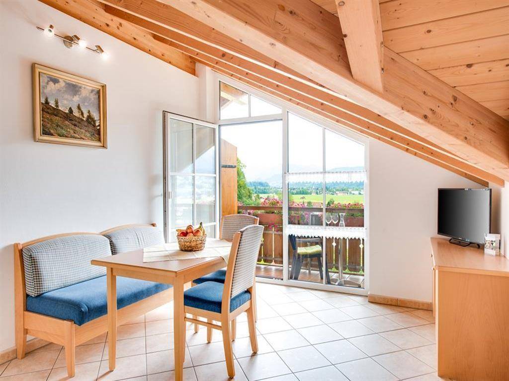 63 M² Ferienwohnung ∙ 2 Schlafzimmer ∙ 4 Gäste - Unterjoch