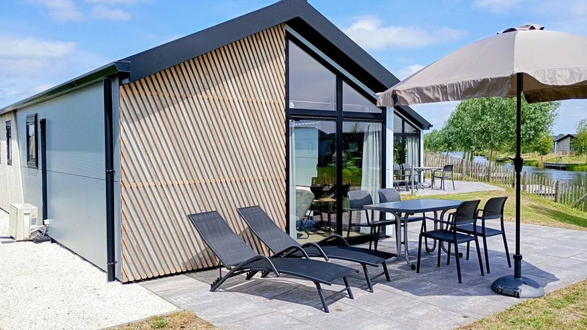 55 M² Ferienhaus ∙ 2 Schlafzimmer ∙ 4 Gäste - Kampen