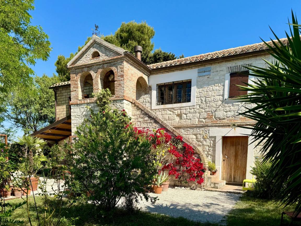 135 M² House ∙ 4 Bedrooms ∙ 8 Guests - Sirolo