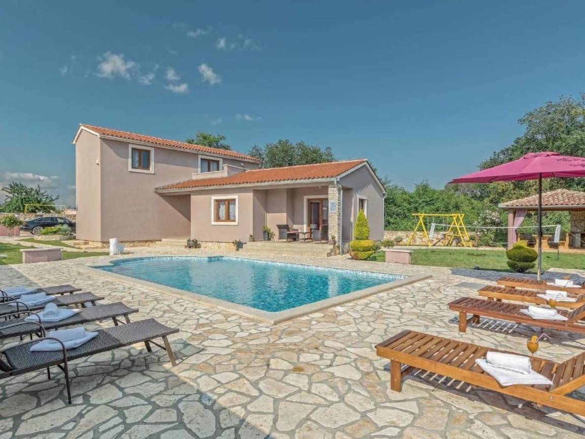 120 M² Maison De Vacances ∙ 4 Chambres ∙ 7 Personnes - Medulin