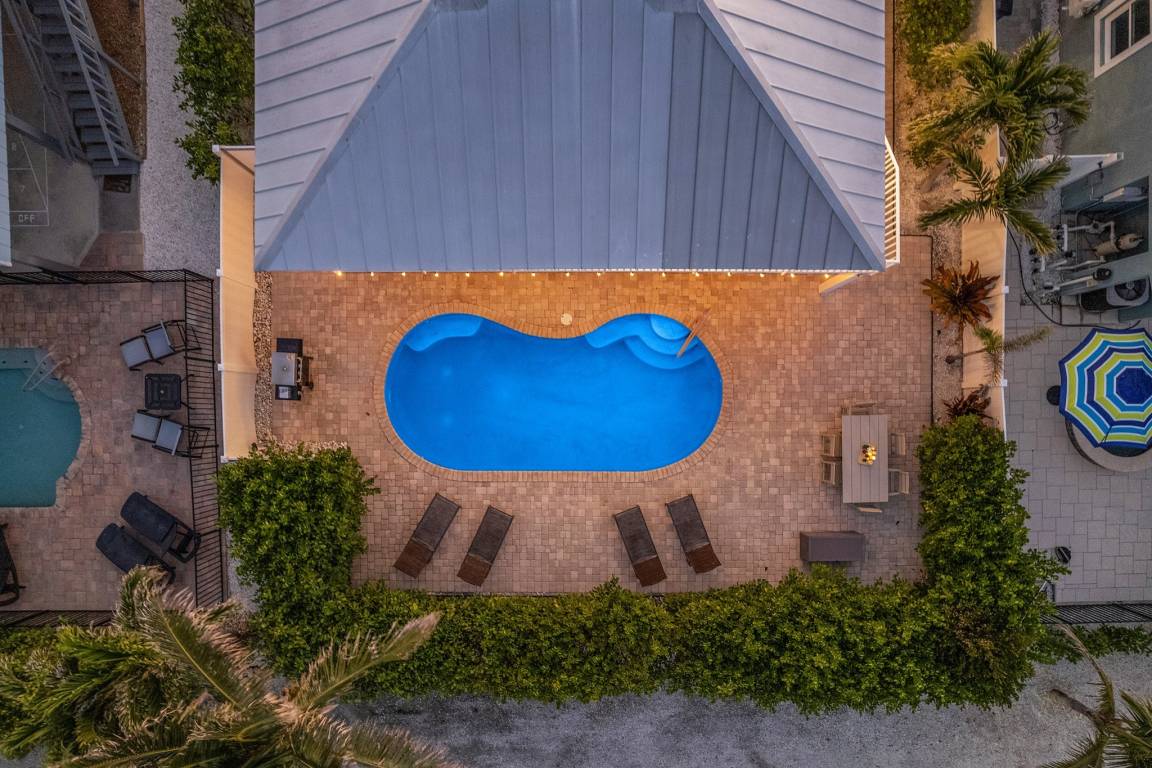 112 M² Ferienhaus ∙ 4 Schlafzimmer ∙ 12 Gäste - Fort Myers Beach, FL