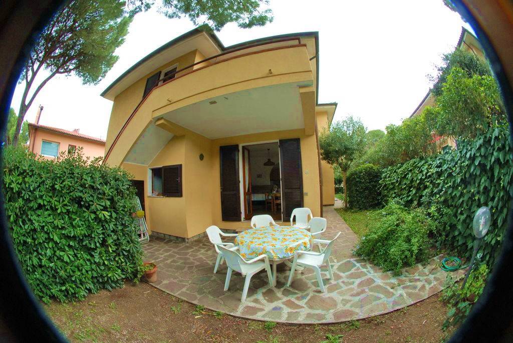 65 M² Villa ∙ 2 Habitaciones ∙ 6 Huéspedes - Marina di Campo