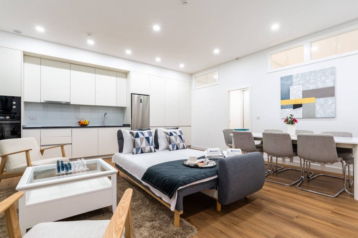 100 M² Apartamento ∙ 3 Quartos ∙ 8 Hóspedes - Porto