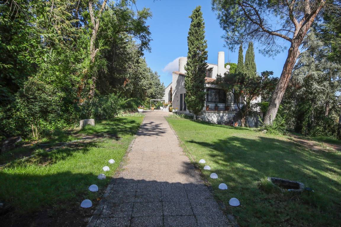 3000 M² Villa ∙ 5 Schlafzimmer ∙ 16 Gäste - Los Olivos