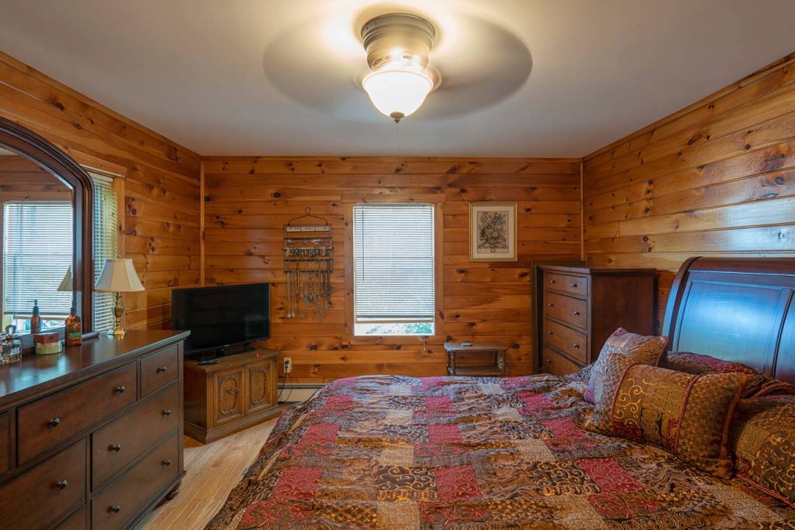 167 M² House ∙ 4 Bedrooms ∙ 8 Guests - Lake George, NY