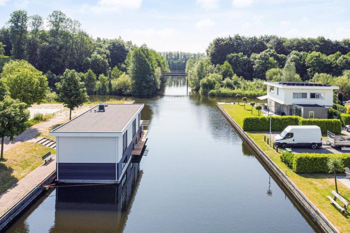 172 M² Huis ∙ 4 Slaapkamers ∙ 8 Gasten - Zeewolde